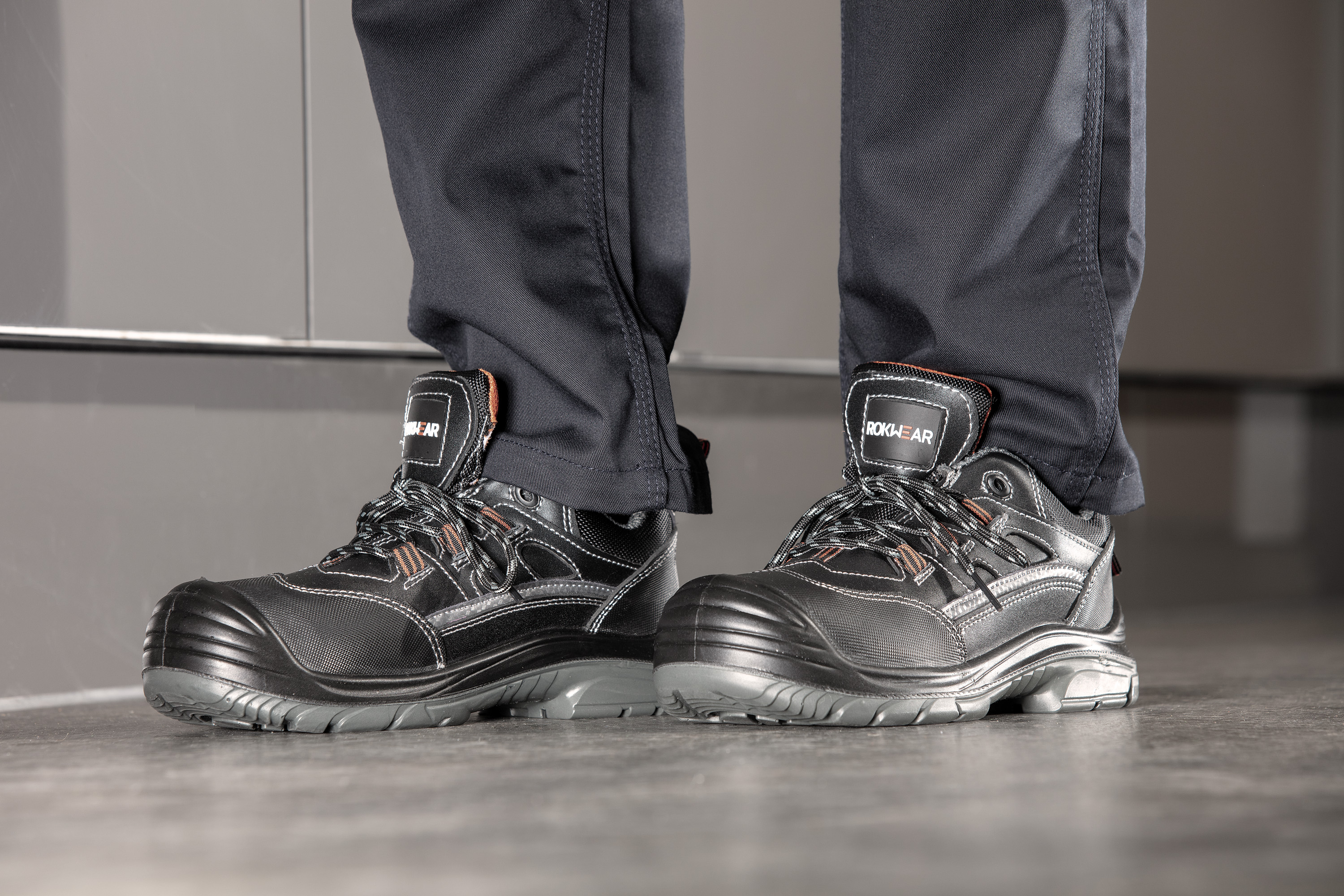 A Step-by-Step Guide to Breaking In Your Work Boots | SMI